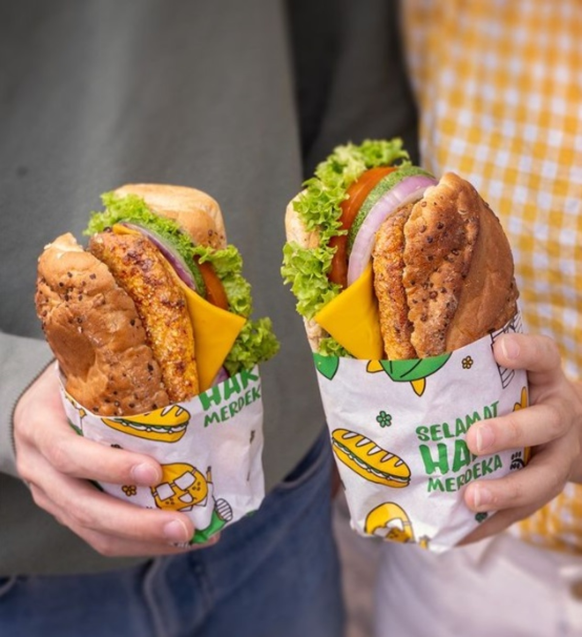 Subway Gergasi Menyusur Sekitar KL Tarik Perhatian Netizen. Terus ...