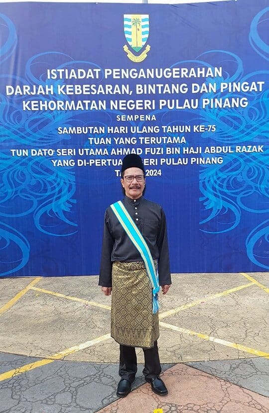 Pelawak Dan Kartunis Terkenal, Imuda Kini Bergelar Datuk Selepas 40 ...
