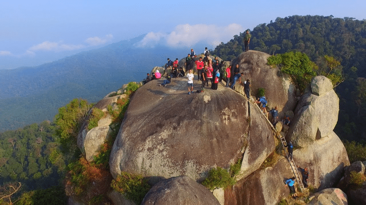 5 Lokasi ‘Hiking’ Terbaik Tanpa Permit Di Malaysia, Penggemar Aktiviti ...