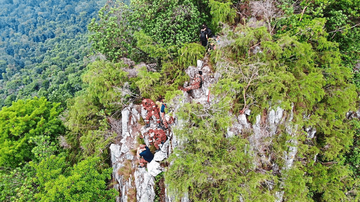 5 Lokasi ‘Hiking’ Terbaik Tanpa Permit Di Malaysia, Penggemar Aktiviti ...